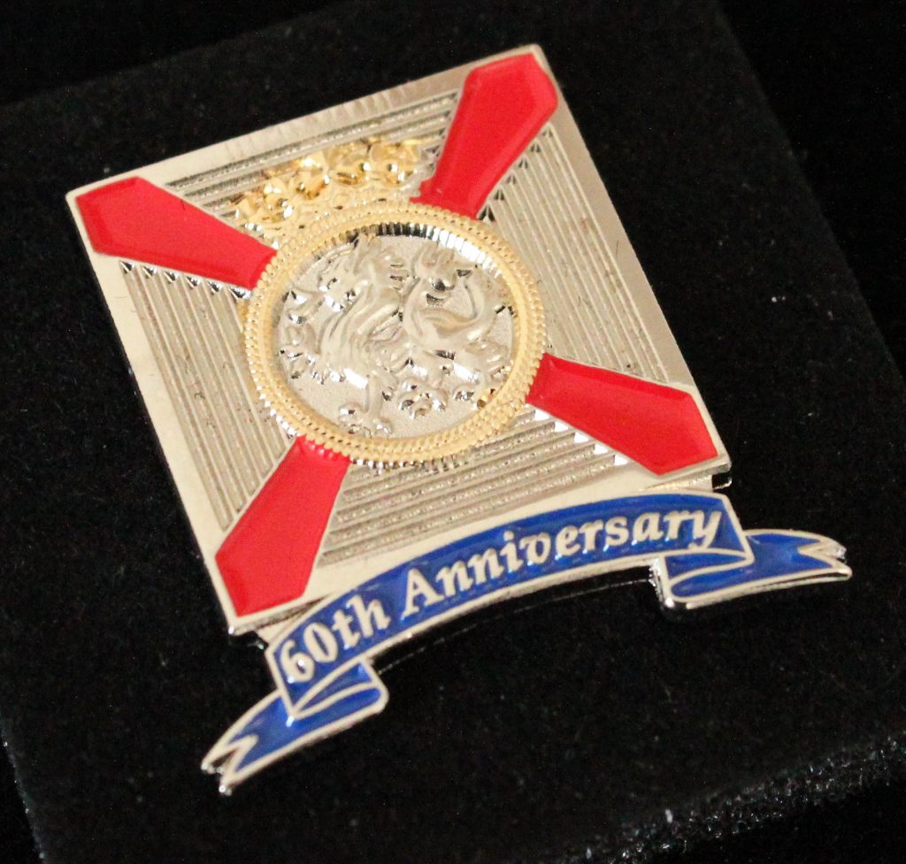 The Duke of Edinburgh's Royal Regiment 60th Anniversary Lapel Pin Badge ...